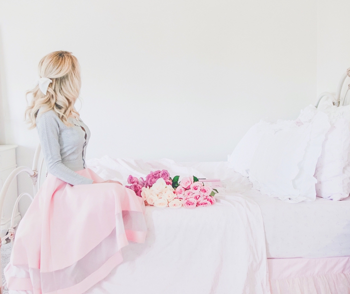 A Glamorous Inspo Wall With Framebridge Jadore Lexie Couture