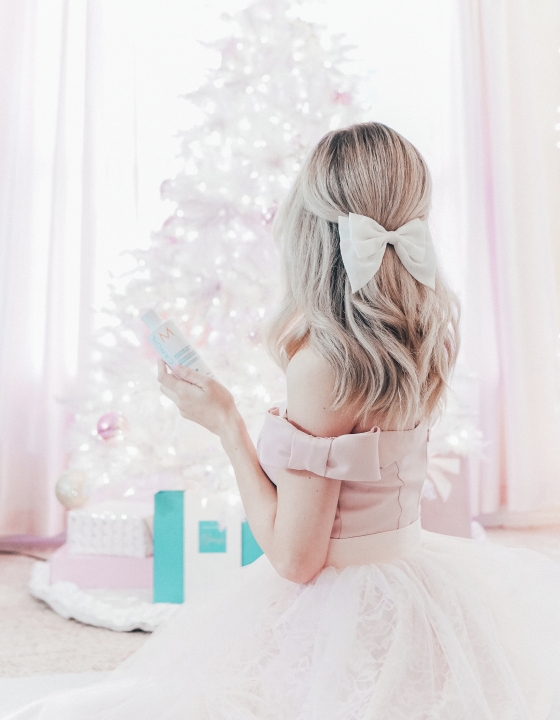 Absolute Must Haves For The Beauty Girl In Your Life - J'adore Lexie ...